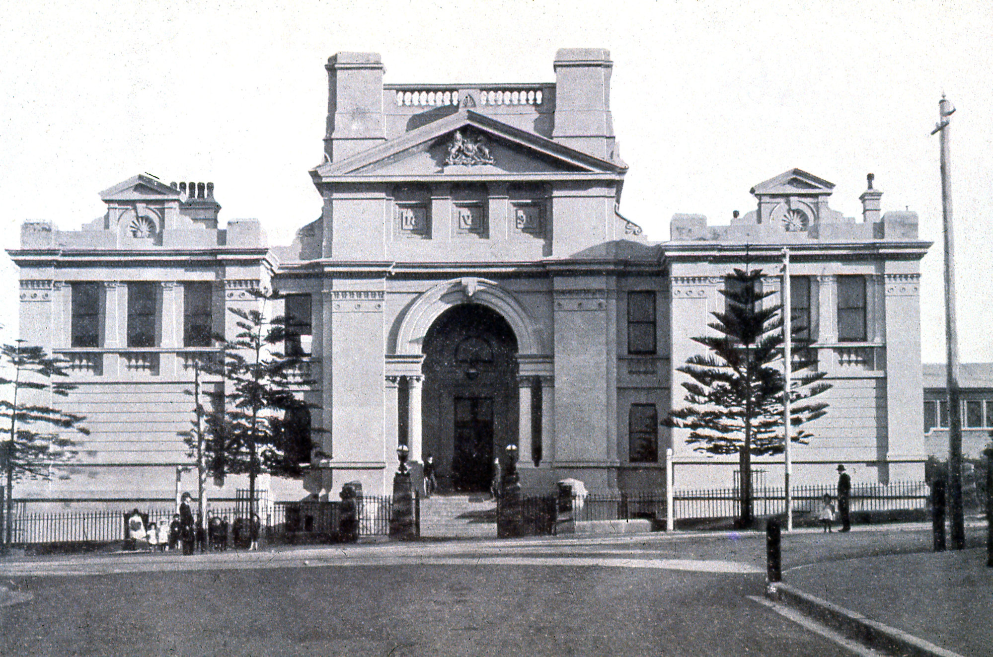 Newcastle Court House, Newcastle, NSW, [1900] | Living Histories