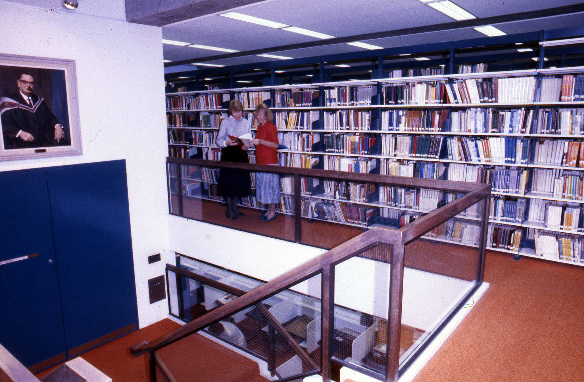 Bookshelves, Huxley Library, the University of Newcastle, Australia ...
