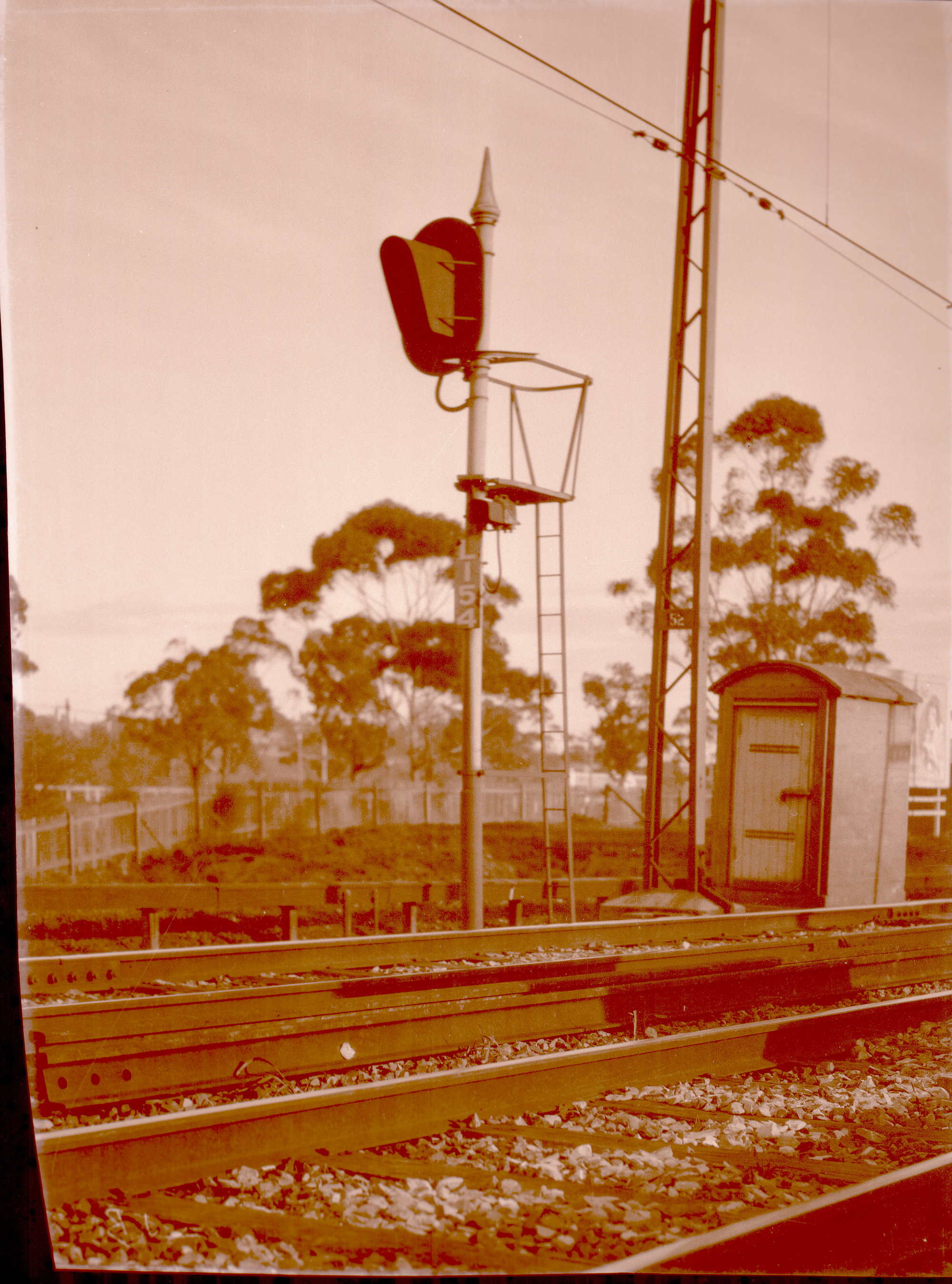 VR Coloured-light signal at Burnley, [1950s] | Living Histories