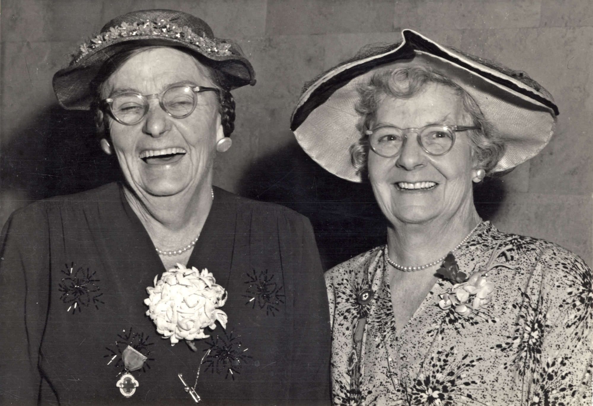 Alma Grisdale and Ruby Grisdale, Hamilton Red Cross, Hamilton, NSW ...