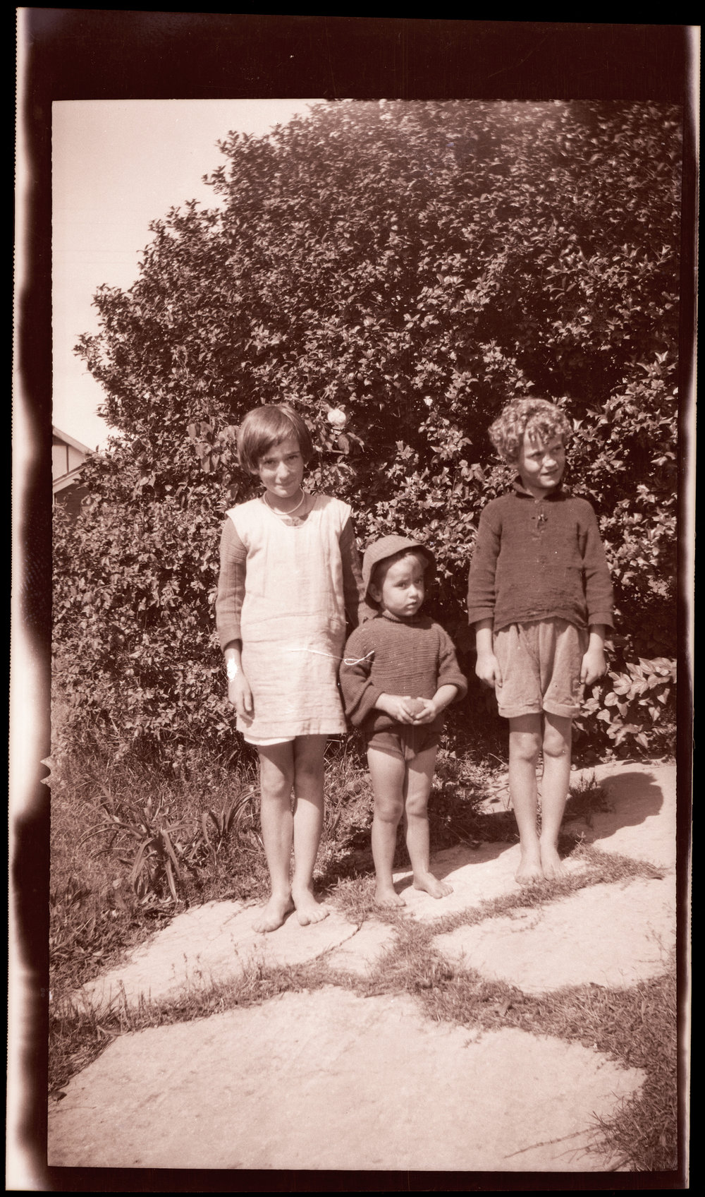 Mary, Bill and Jim Rodoni, children of Thomas 'TJ' Rodoni at residence ...