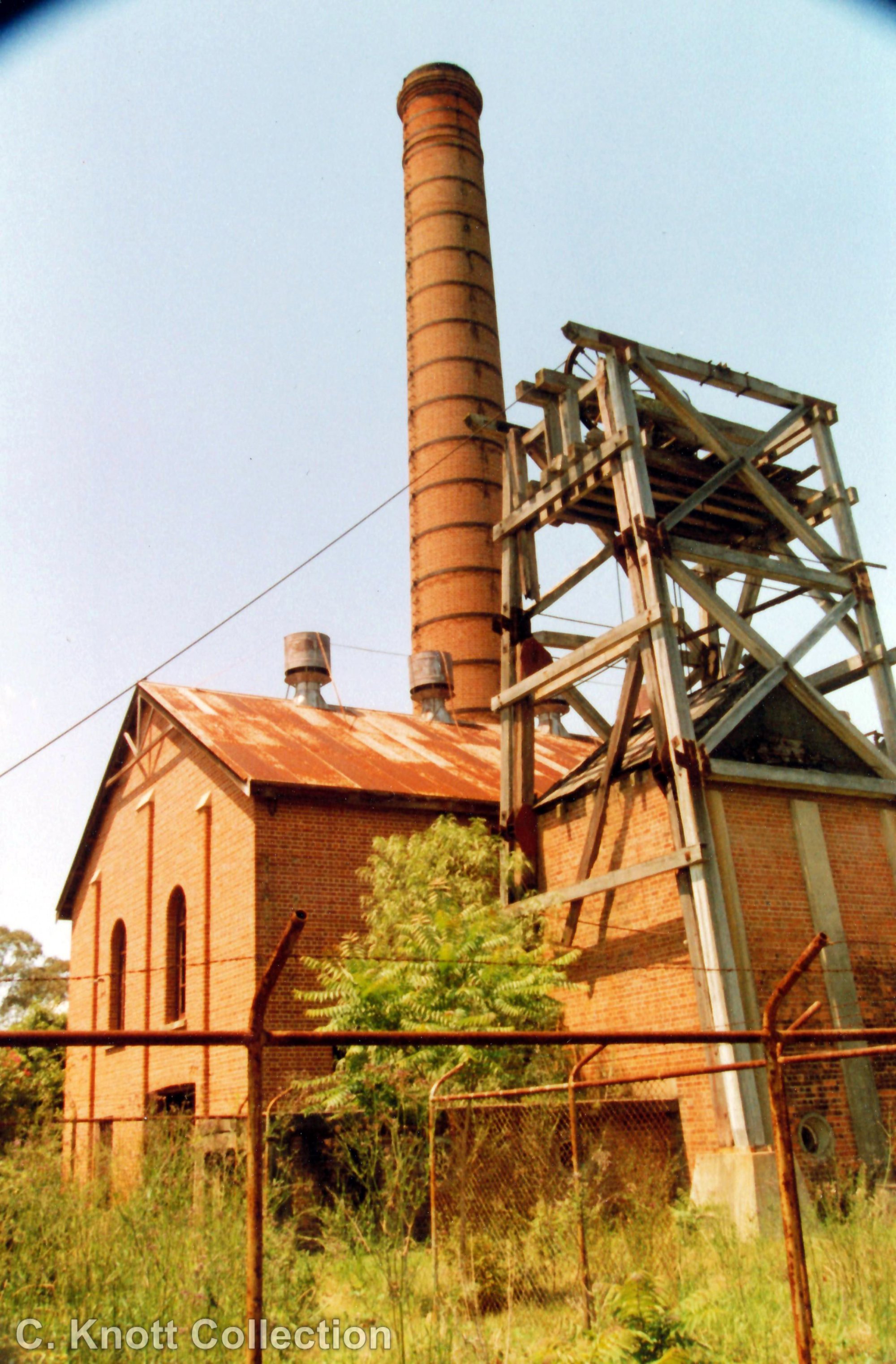 Chimney, Paxton/Stanford Main No. 2 Colliery, Paxton, NSW. | Living ...