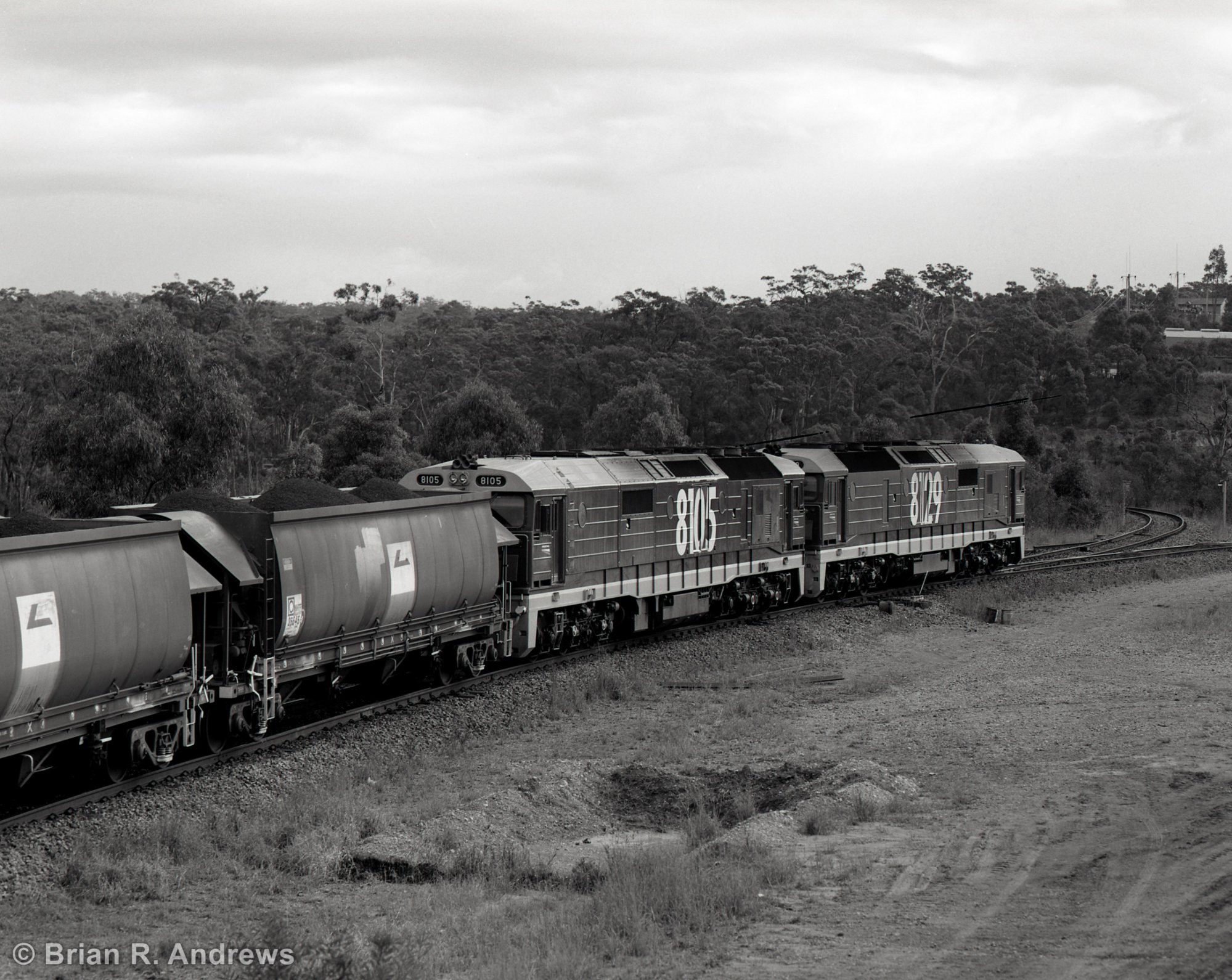 8129 and 8105 banking Newstan Colliery, 23 July 1994 | Living Histories