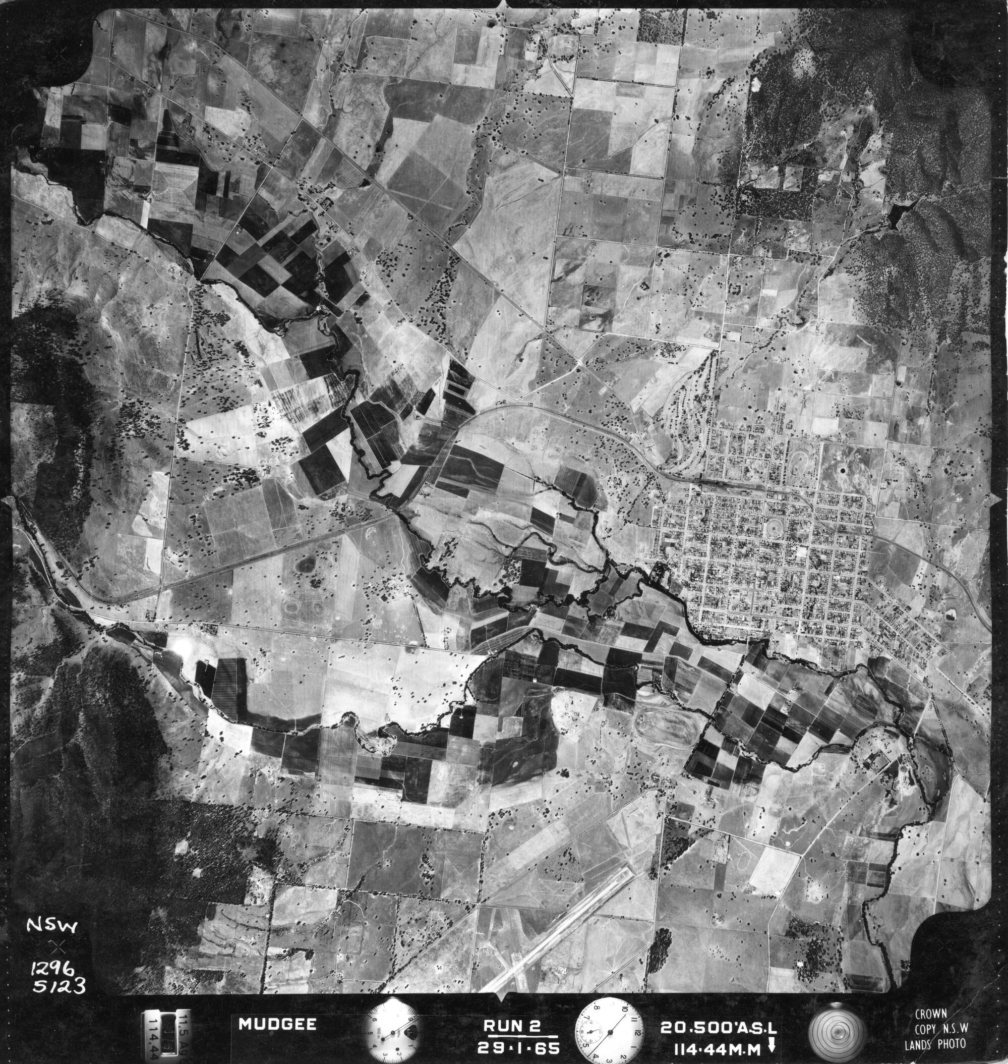 Mudgee, NSW - Aerial photograph, January 1965 (5123) | Living Histories