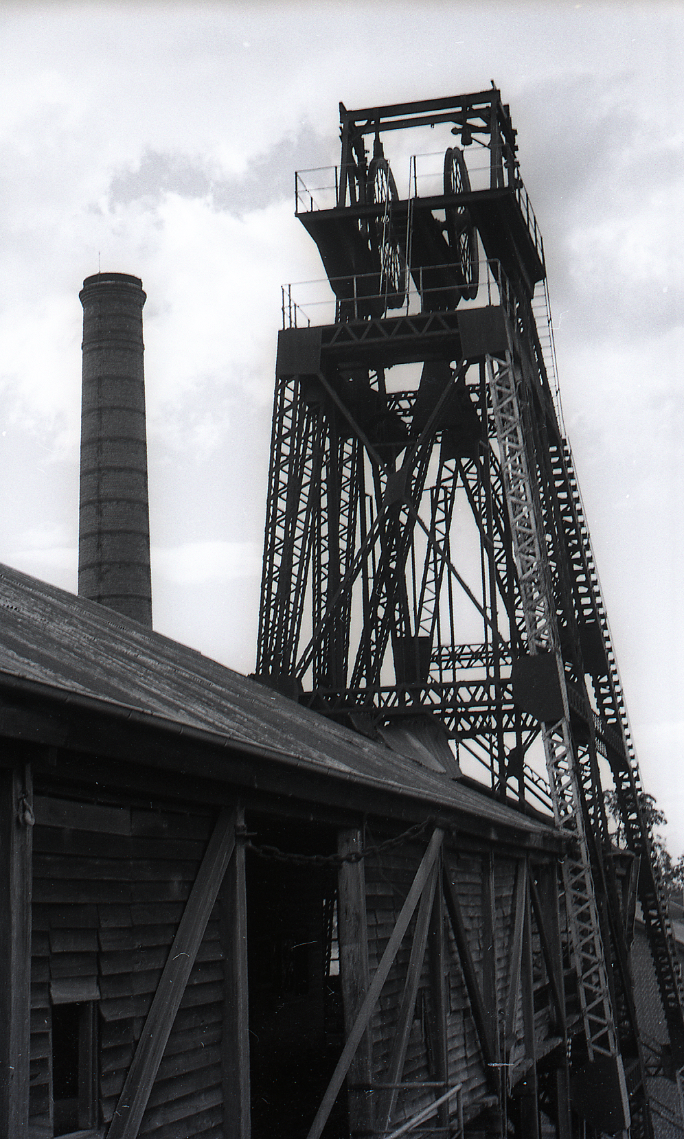 Downcast shaft headframe, Stanford Main No. 2 Colliery, 19 August 1972 ...