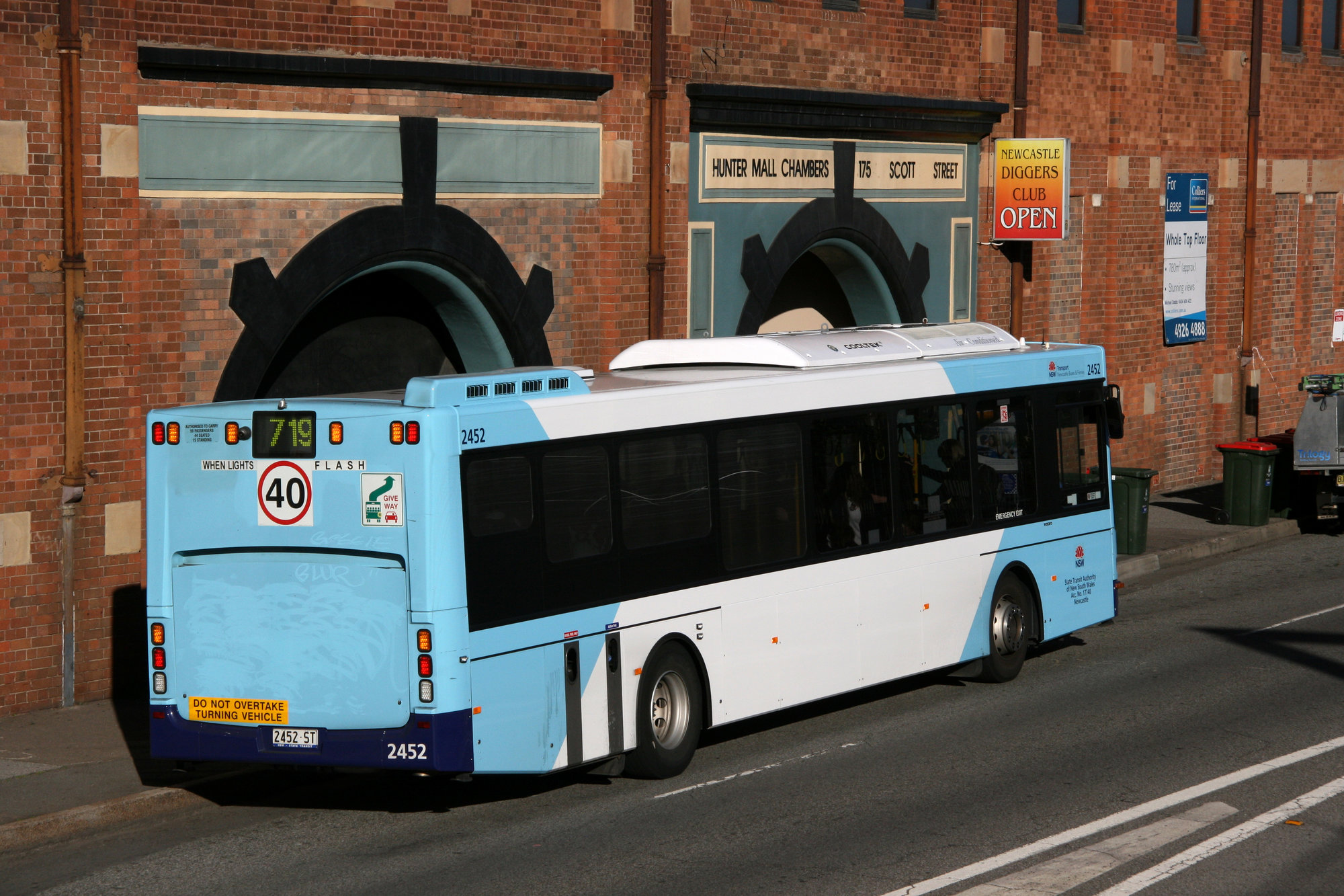 STA Volvo B7RLE 2452, Scott Street at Market Street, Newcastle, NSW, 6 ...