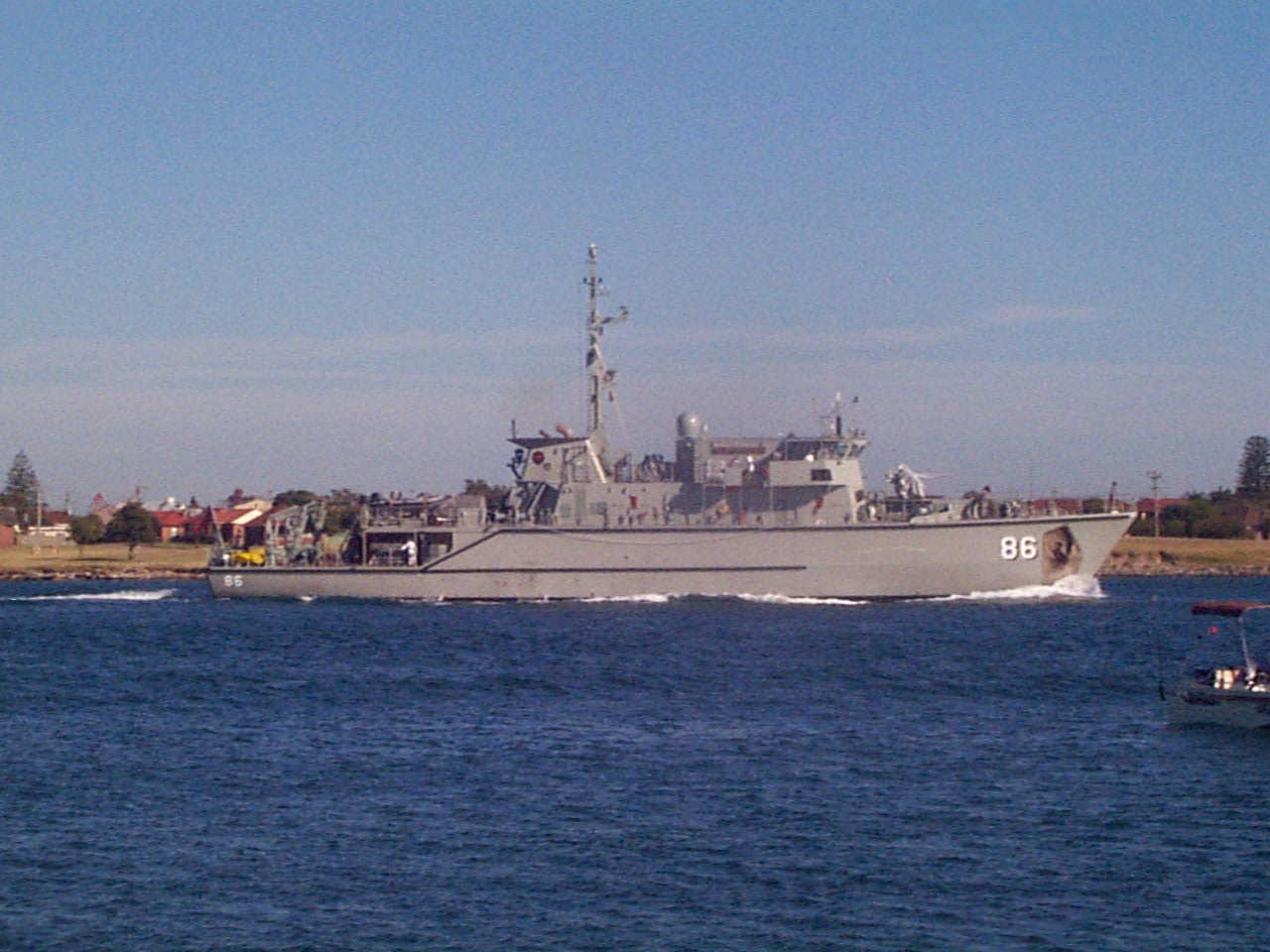"HMAS Diamantina (II)", Huon-class Minehunter 86, [2001] | Living Histories