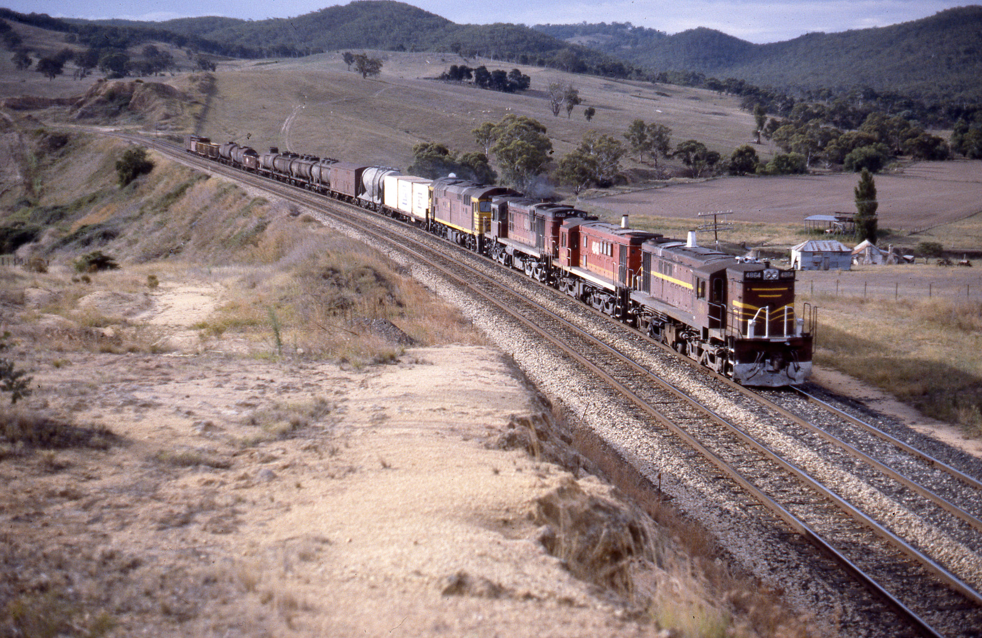 4864, 48146, 4503 and 8035, freight train, Locksley, NSW, 4 March 1989 ...