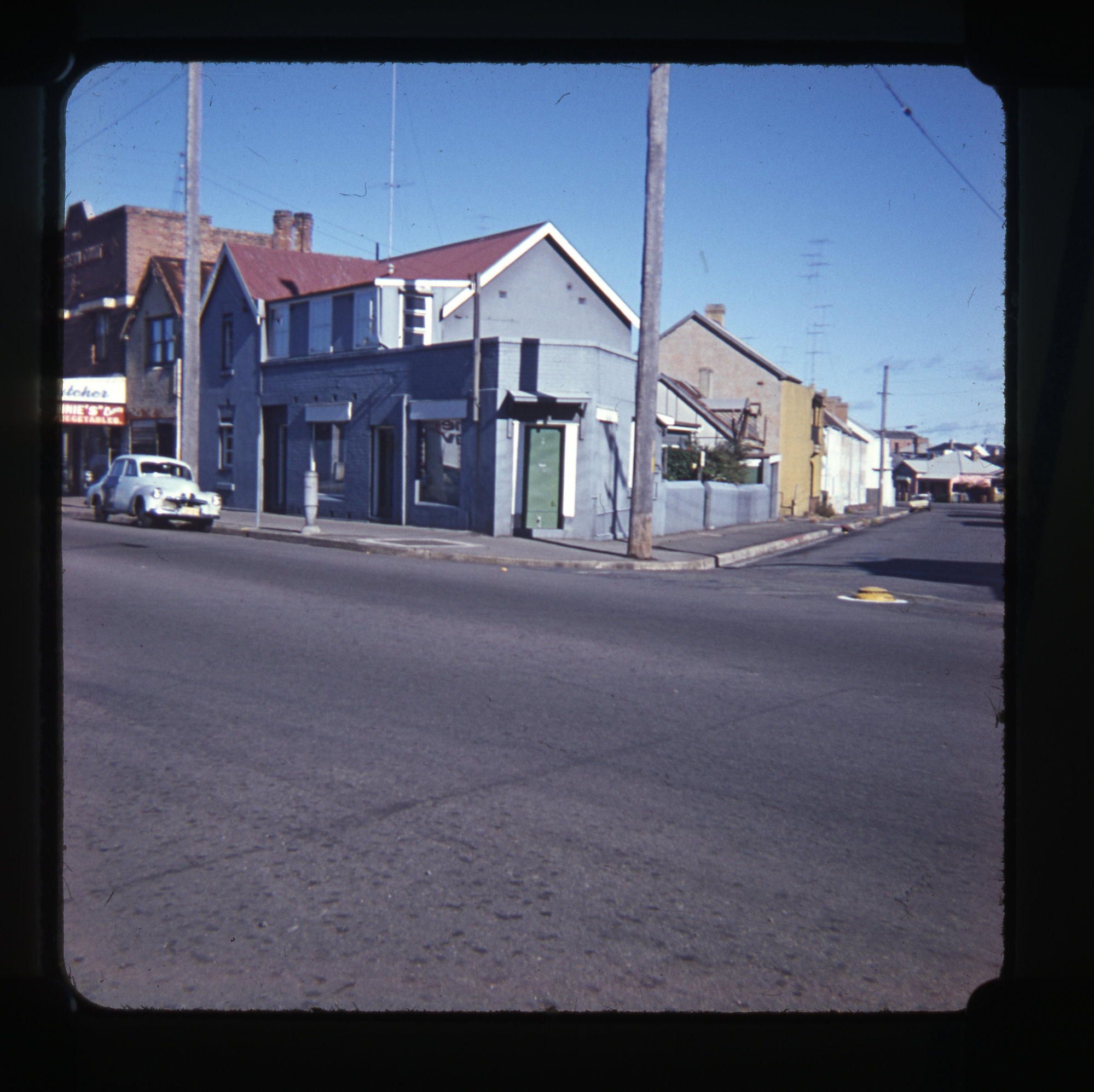 Hibernian Arms Hotel, Darby Street, Cooks Hill, NSW, 1967 | Living ...