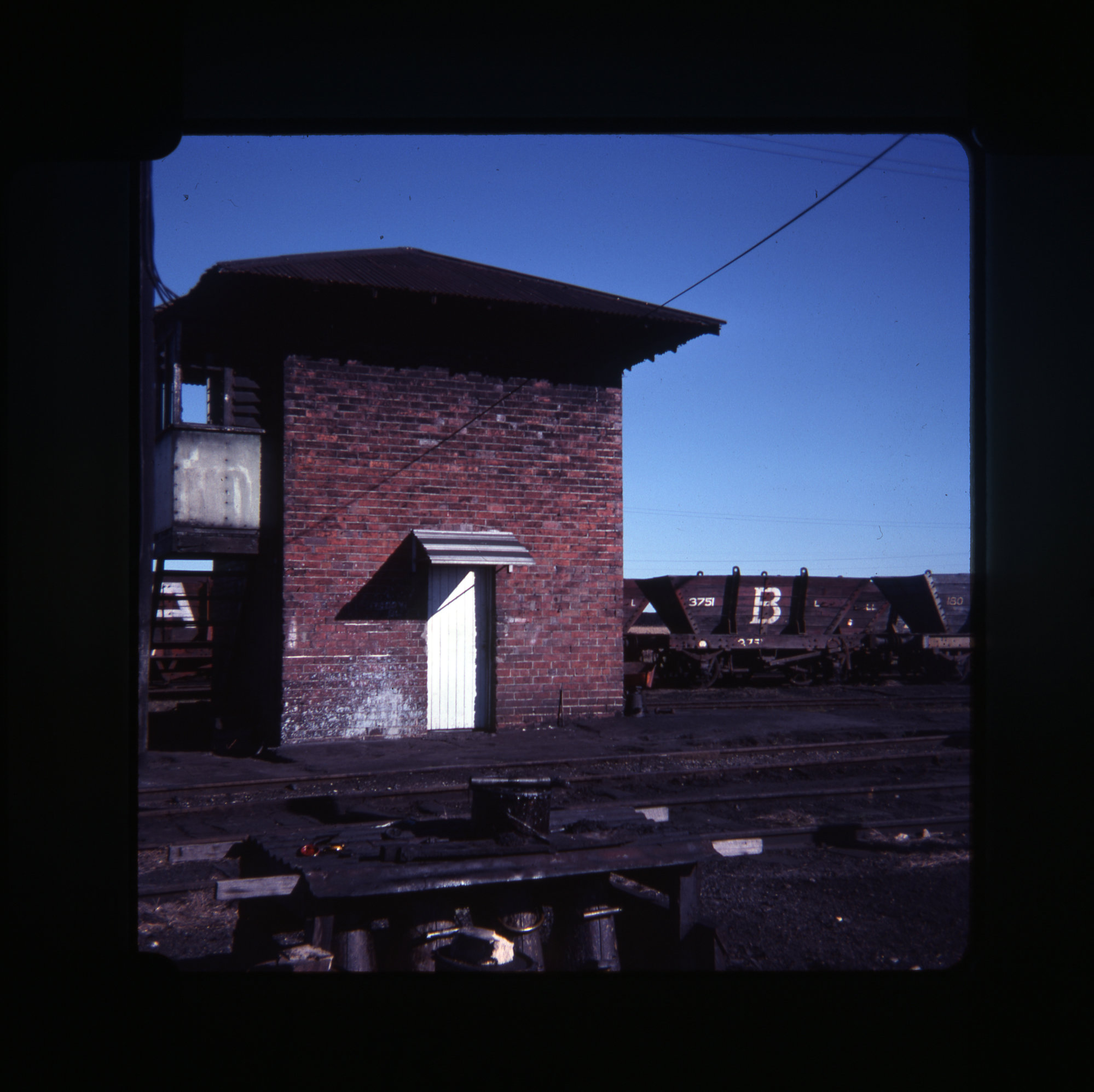 Richmond Vale Railway signal box, NSW, 1977 | Living Histories