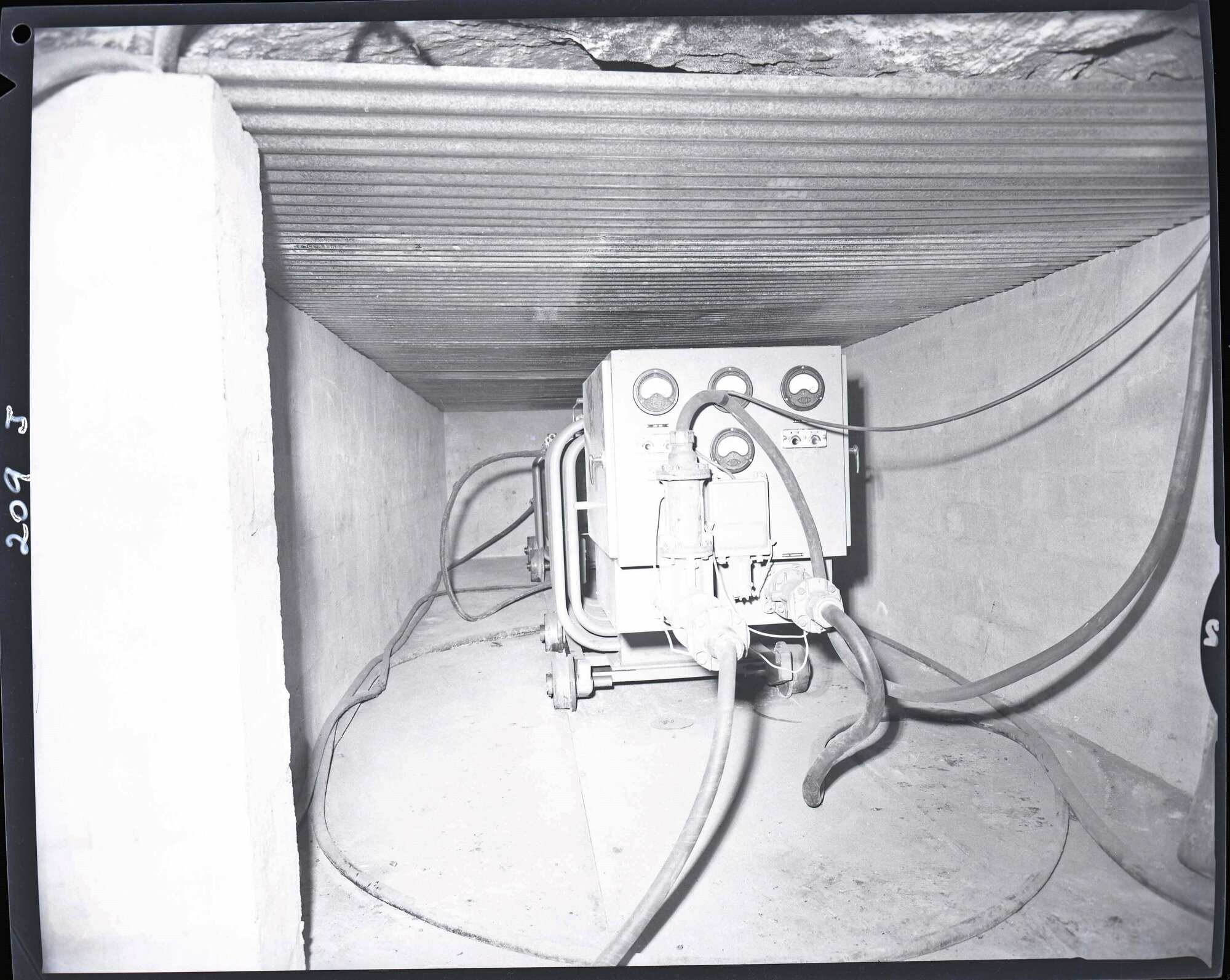 Coalcliff Colliery, underground machine, NSW, 1959 | Living Histories