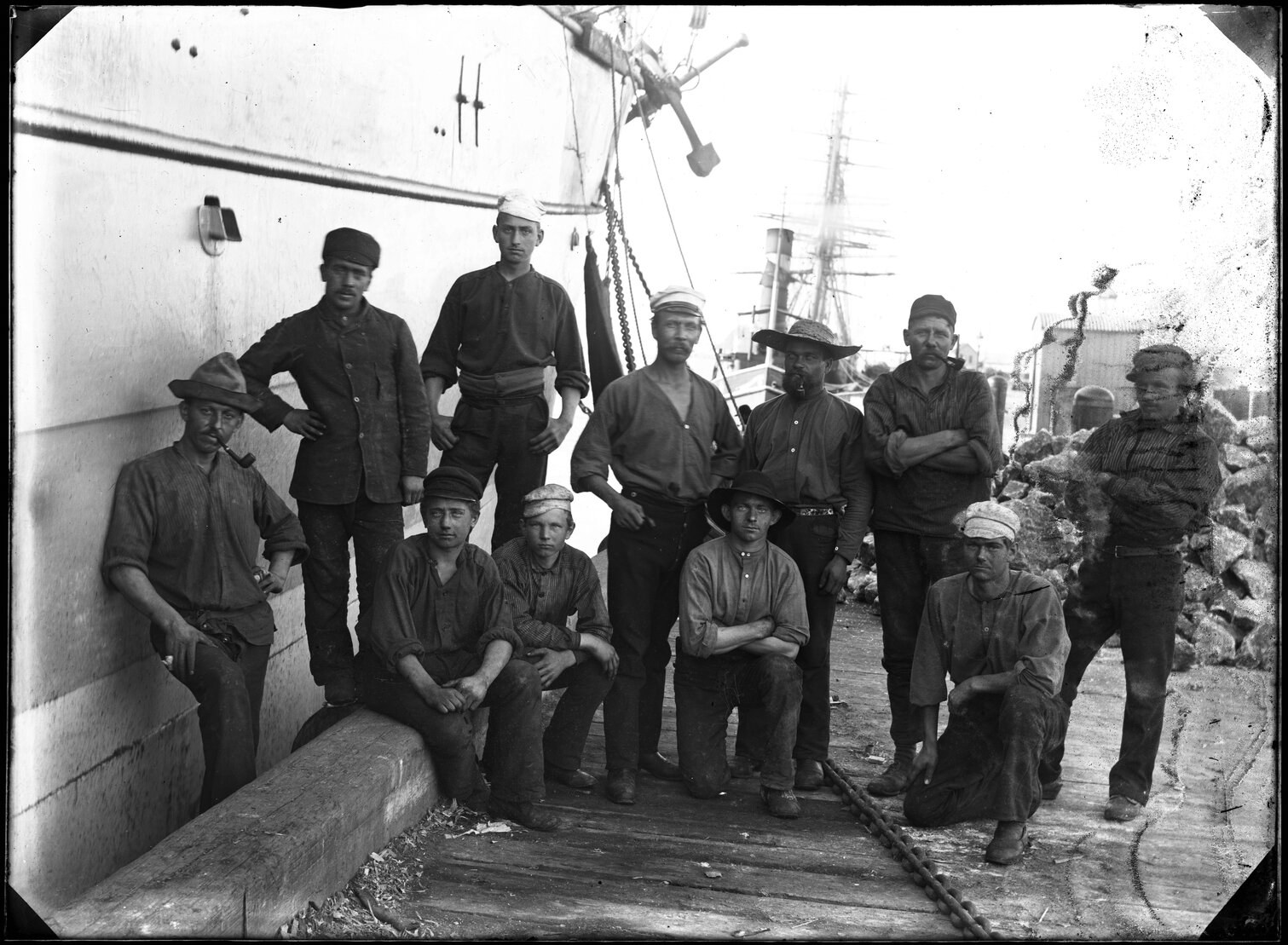 Crew of a barque, May 1892 | Living Histories